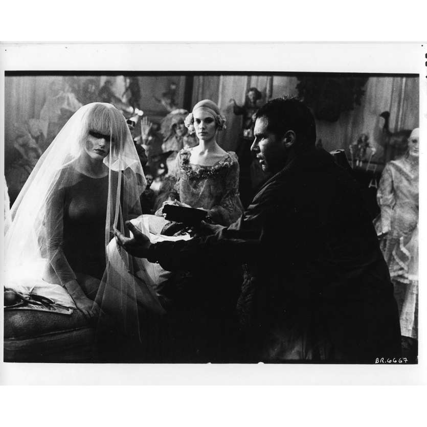 BLADE RUNNER Movie Still 8x10 in.