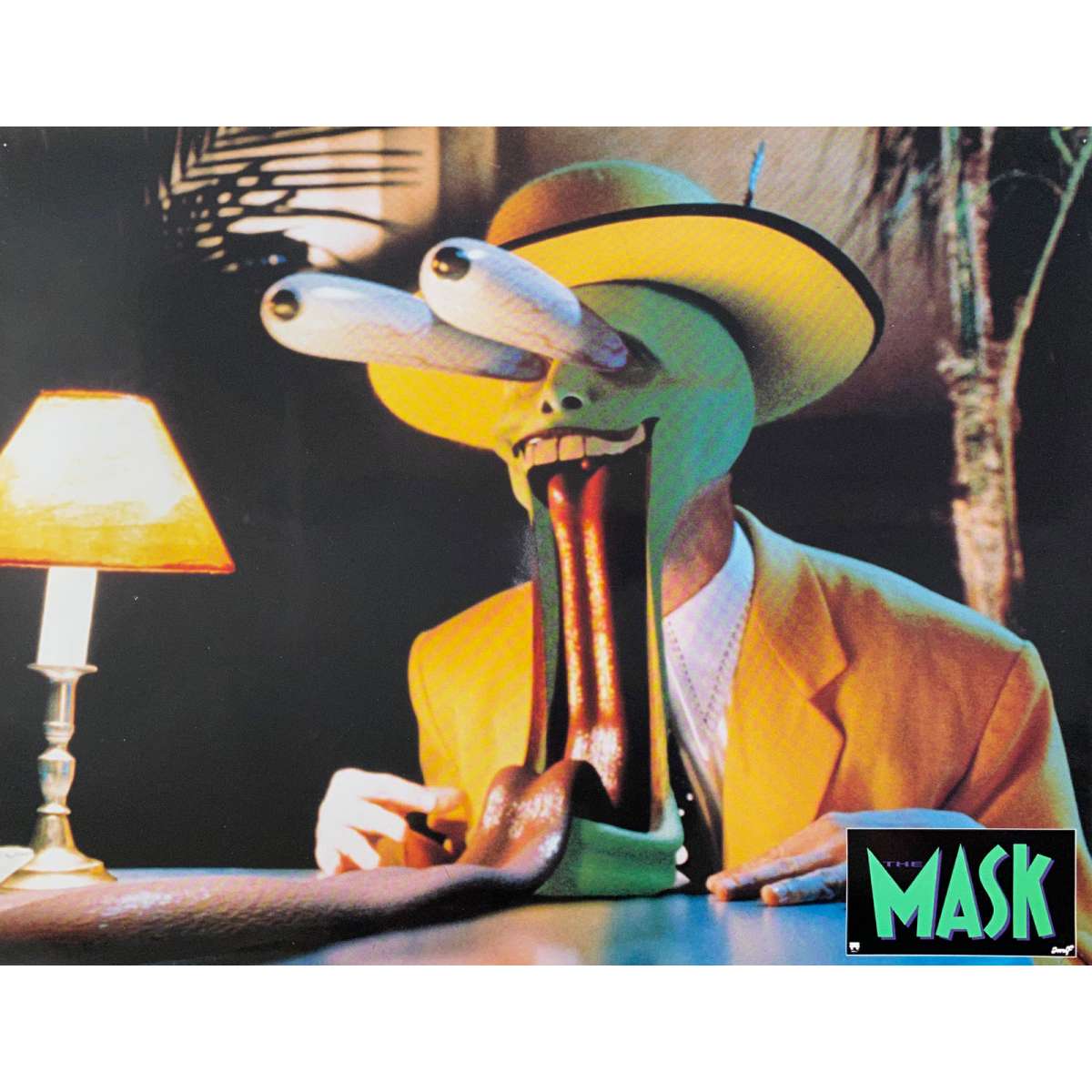 THE MASK French Lobby Card - 12x15 in. - 1994 N12